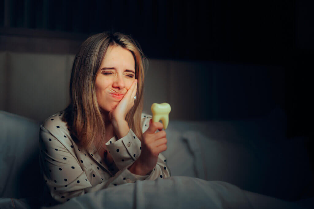 Why Toothaches Get Worse at Night | How to Find Relief